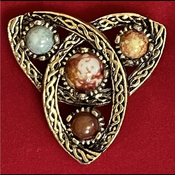 Jacobite | Jewelry | Vintage Jacobite Celtic Knot Gold Tone Brooch ...